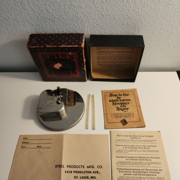 kriss kross | Accessories | Vintage Kriss Kross Stropper Razor Blade ...